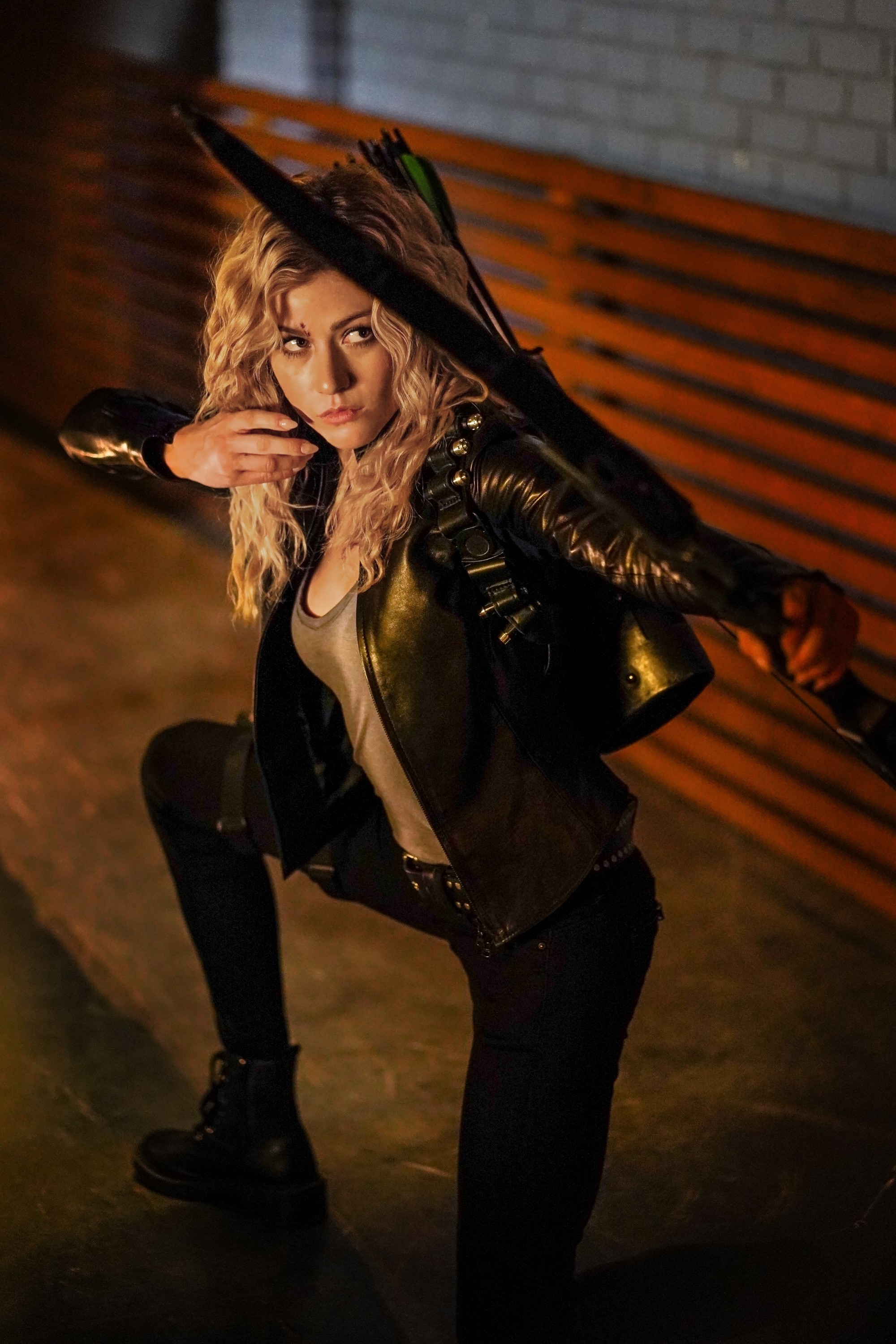 Arrow Thea Queen Reunites With Her Brother In The New Promo For Season 8 Episode 3 Leap Of