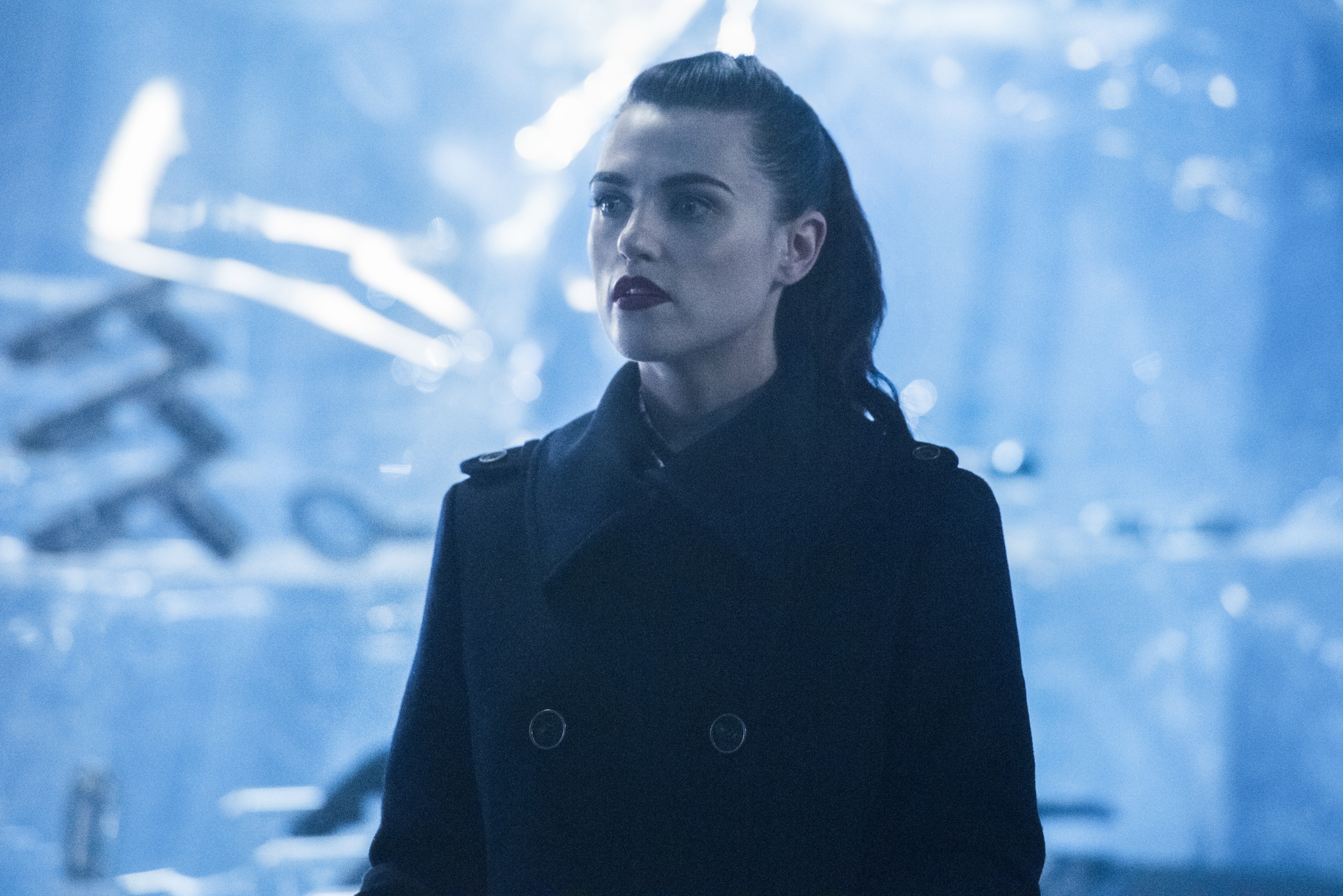 Supergirl Its The Girl Of Steel Vs Lena Luthor In New Photos From Season 5 Episode 7 Tremors